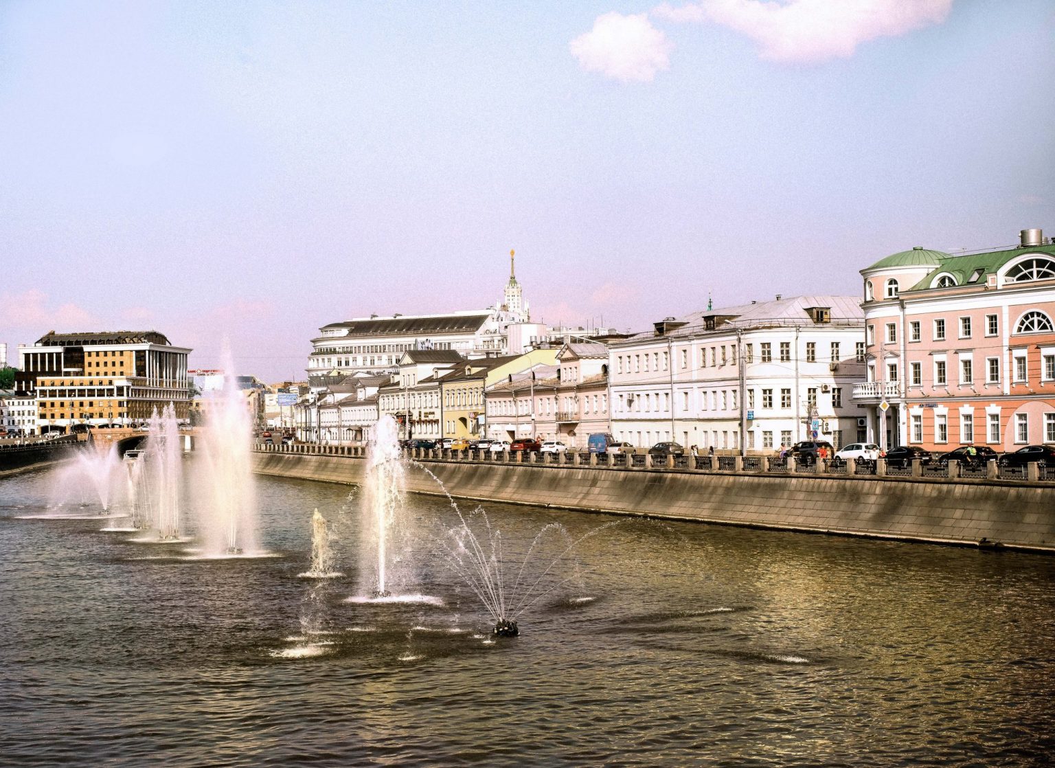 Looking for Igor in Moscow - JG-House: Coyuntura